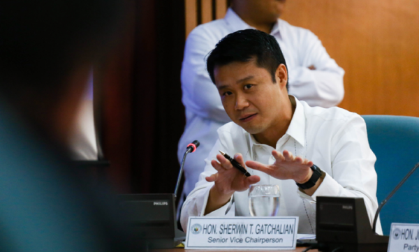 Gatchalian scores DepEd anew for unsafe water, dilapidated toilets in ...